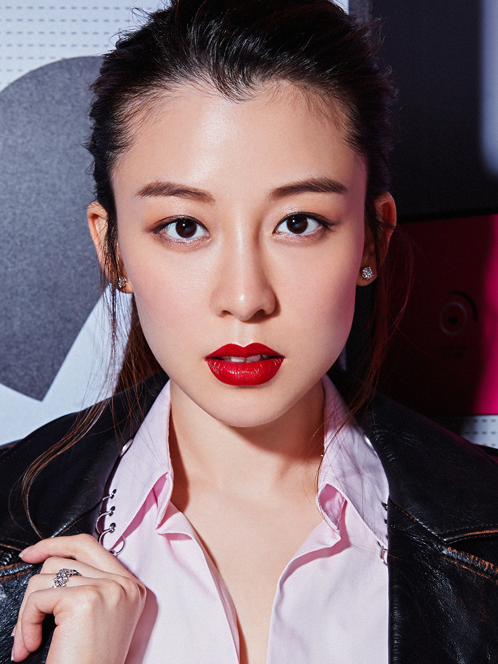 40 girls get their shine on with the new YSL Beauty Volupté lipsticks