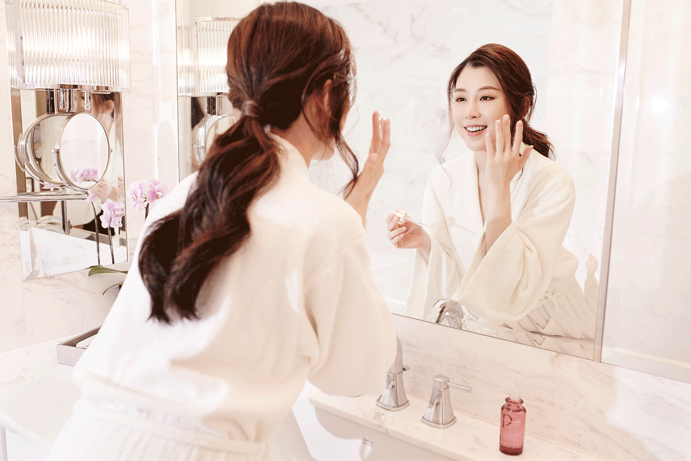 Starting the day on the right note with Tracy Cheong and Clé de Peau Beauté